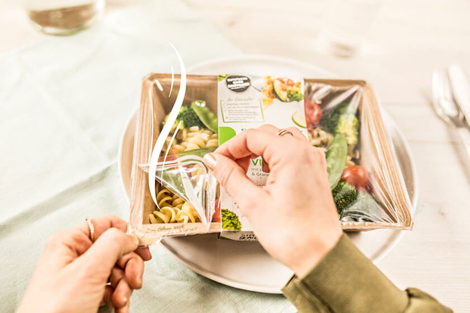 Hinojosa, productor exclusivo de Halopack® en la Península Ibérica ...